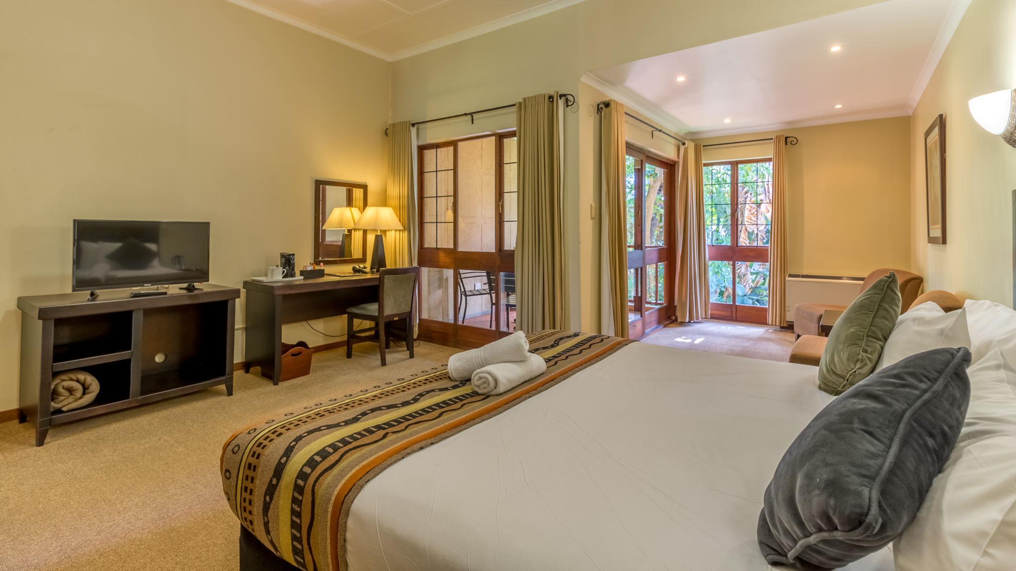 Hazyview Hotel Numbi Garden Suites – Vakansie Akkommodasie
