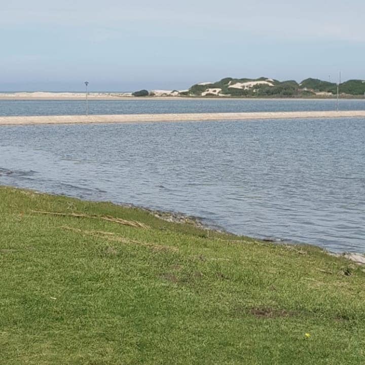 Aston Bay Selfsorg Vakansie Verblyf in Jeffreysbaai Ooskaap – Vakansie ...